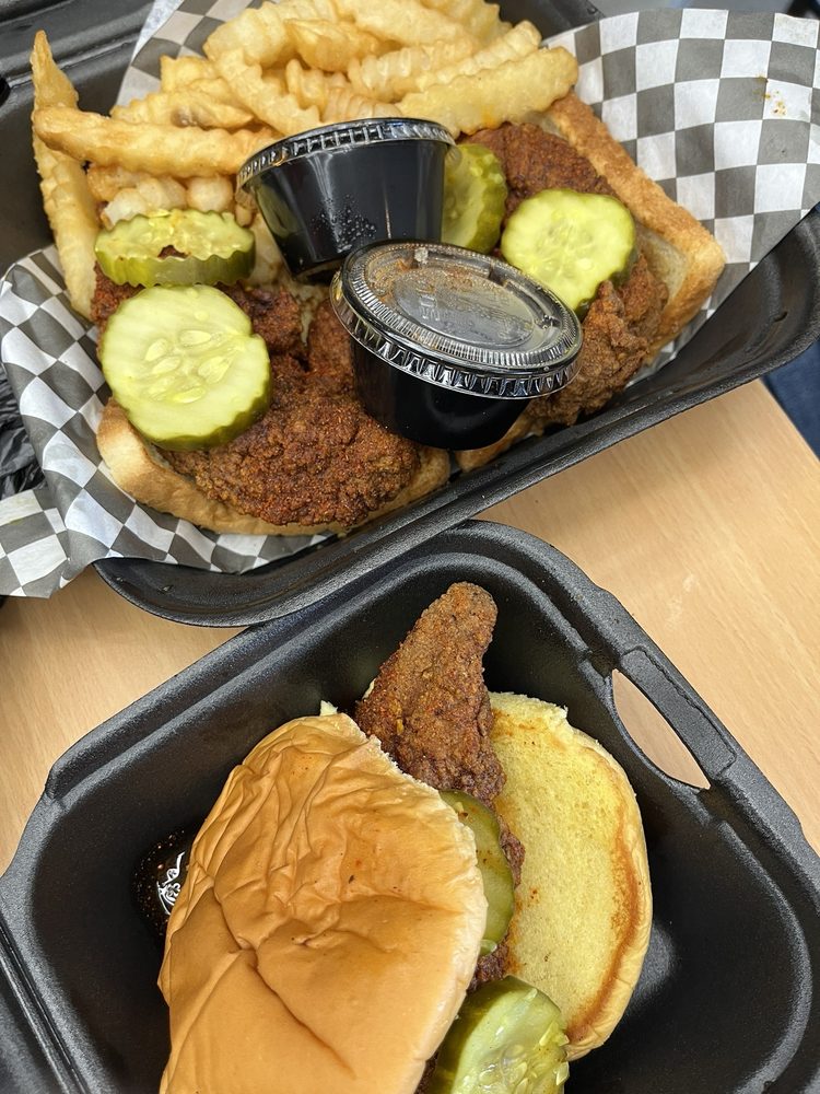 MAIN BIRD HOT CHICKEN - Updated July 2025 - 16 Photos & 11 Reviews ...