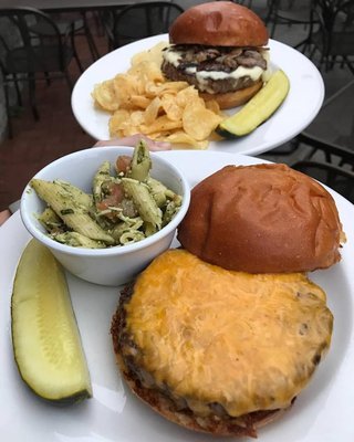 FAMOUS TOASTERY - Updated December 2025 - 462 Photos & 485 Reviews ...