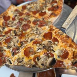 Best Food Open Late Near Me - April 2025: Find Nearby Food Open Late ...