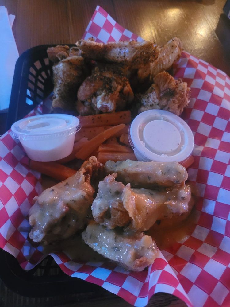 DRIFT INN SALOON - Updated May 2024 - 69 Photos & 42 Reviews - 636 N ...