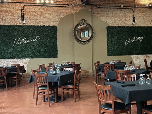 DOUBLE V RESTAURANT - Updated September 2025 - 15 Photos - 520 W 3rd St ...