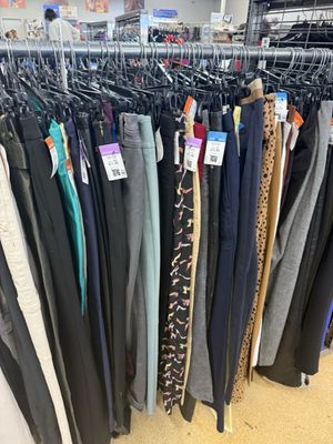 OC GOODWILL BOUTIQUE TUSTIN - Updated December 2025 - 72 Photos & 183 ...