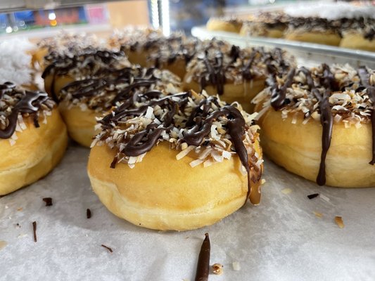 THE TREAT SHOP - Updated October 2025 - 149 Photos & 59 Reviews - 14736 ...