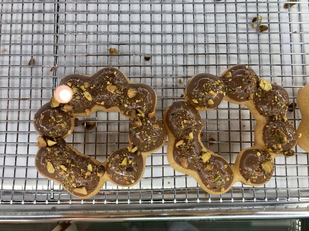 MOCHIBEES DONUT CAFE - 35 Photos & 10 Reviews - 1270 Woodruff Rd ...