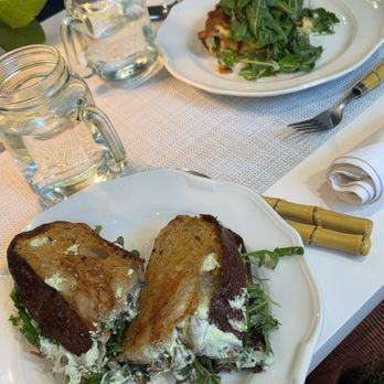 BEACON HILL BOOKS & CAFE - Updated May 2024 - 214 Photos & 76 Reviews ...