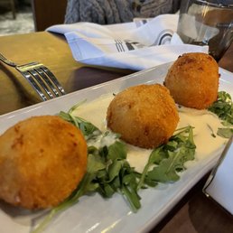 ECCO - Updated September 2024 - 204 Photos & 136 Reviews - 6540 Main St ...