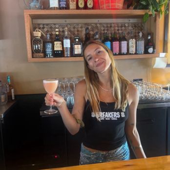 BREAKERS - Updated July 2025 - 24 Photos & 30 Reviews - 481 Santa Fe Dr ...