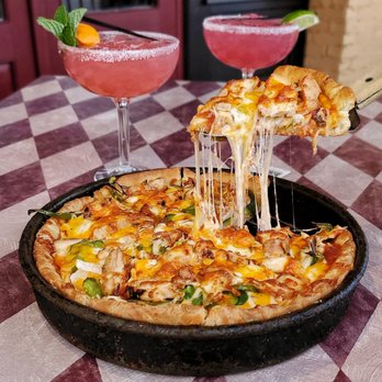 UNO PIZZERIA & GRILL - Updated July 2025 - 99 Photos & 133 Reviews ...