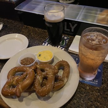 HURLEY’S - Updated April 2025 - 196 Photos & 306 Reviews - 232 W 48th ...