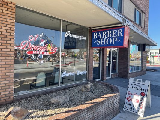 DOWNTOWN BARBERSHOP - Updated October 2025 - 47 Reviews - 1003 S ...