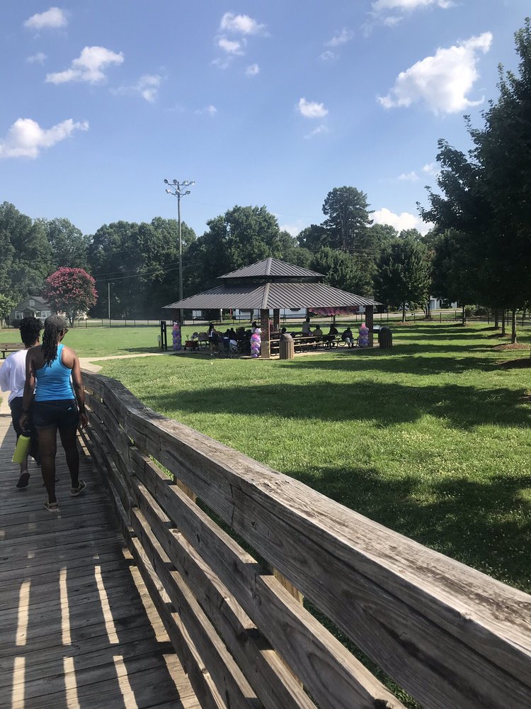 LINEBERGER PARK - 20 Photos & 13 Reviews - 632 E Garrison Blvd ...