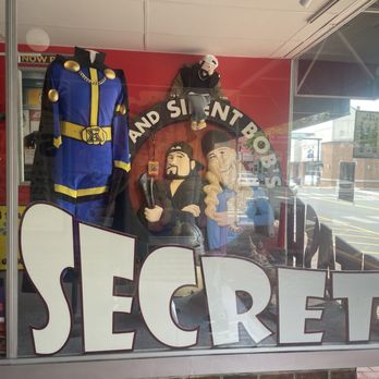 JAY AND SILENT BOB’S SECRET STASH - Updated September 2025 - 160 Photos ...