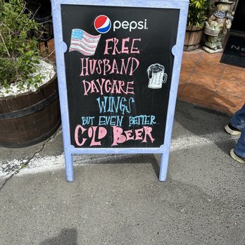 19 HANDLES PUB & GRILL - Updated July 2024 - 436 Photos & 450 Reviews ...