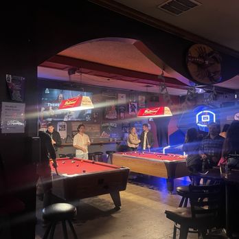 PB PUB - Updated October 2025 - 81 Reviews & 40 Photos - 4471 Gresham ...