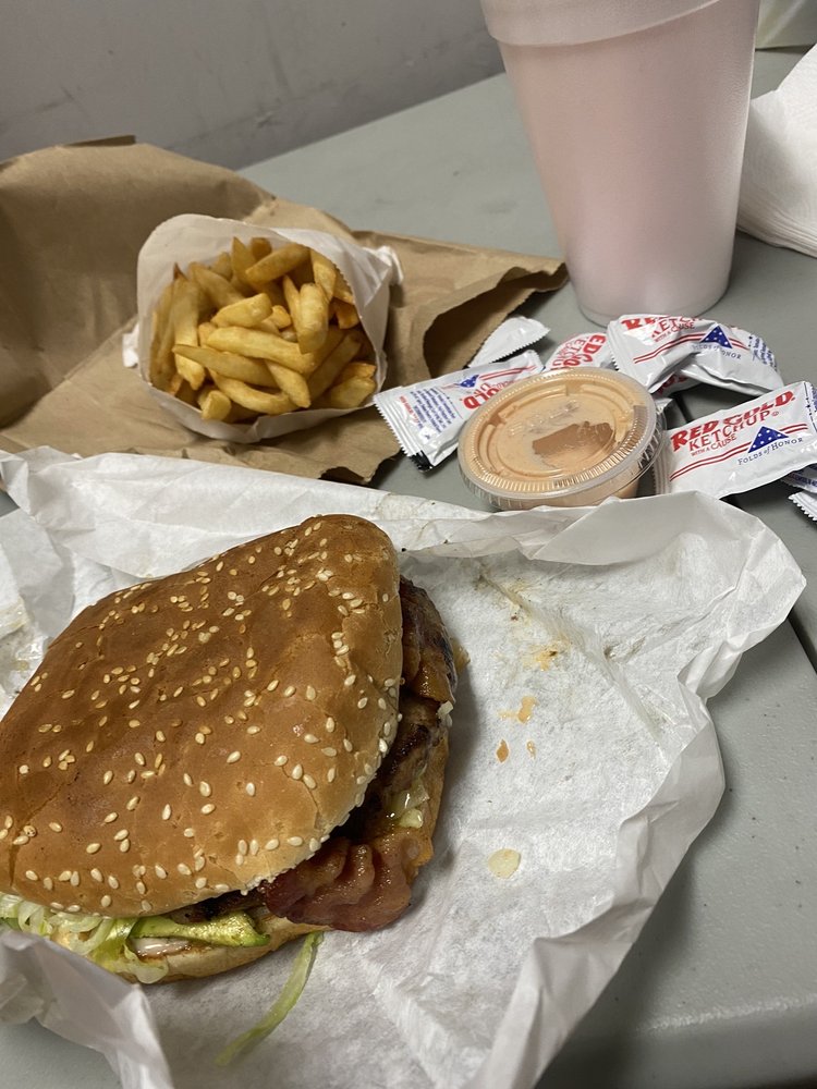 FRED’S BURGER - Updated December 2024 - 61 Photos & 120 Reviews - 5950 ...