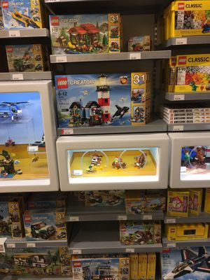 LEGO STORE - Updated December 2025 - 12 Photos & 10 Reviews - 1000 N ...
