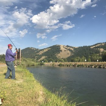 BEARMOUTH CHALET RV PARK - Updated December 2025 - 27 Photos & 20 ...