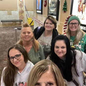 LAKE ELSINORE DIAMOND 8 CINEMAS - Updated June 2026 - 39 Photos & 105 ...