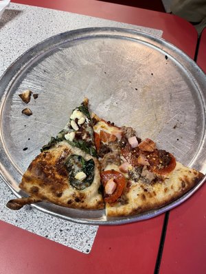 MYSTIC MOUNTAIN PIZZA - 150 Photos & 181 Reviews - 4118 E First St ...