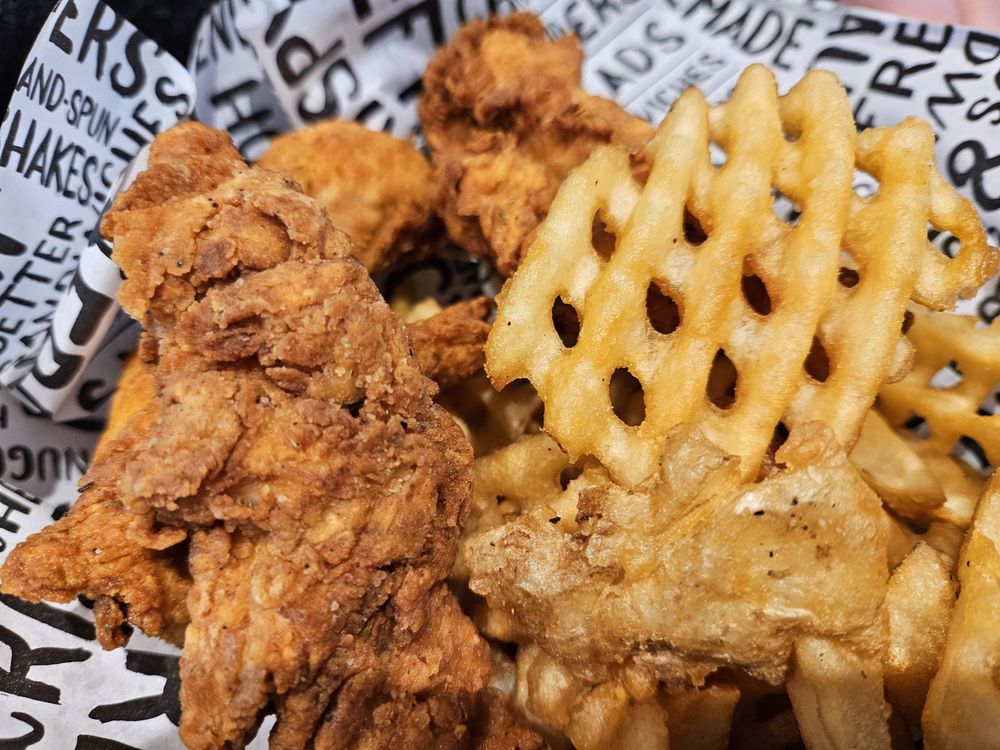 PDQ MARLTON - Updated October 2025 - 18 Photos & 36 Reviews - 745 Route ...