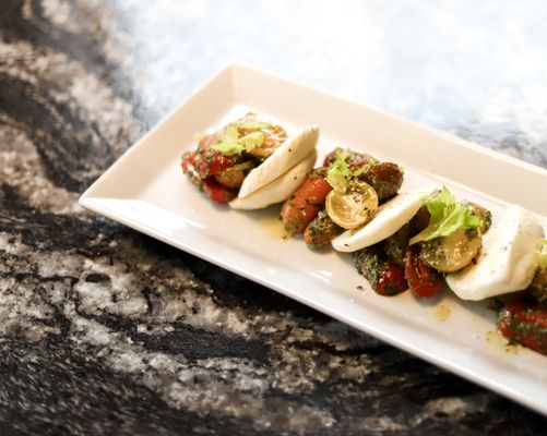 CONFUSION CORNER DRINKS + FOOD - 48 Photos & 28 Reviews - 500 Corydon ...