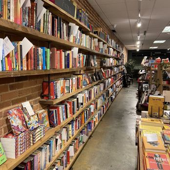 EPILOGUE BOOKS CHOCOLATE BREWS - Updated July 2025 - 144 Photos & 81 ...