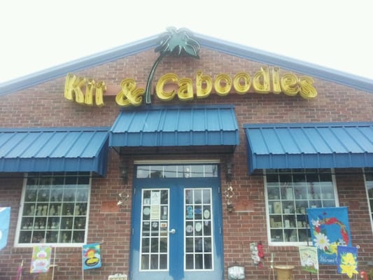 KIT AND CABOODLES - Updated December 2025 - 510 Edgefield Rd, North ...