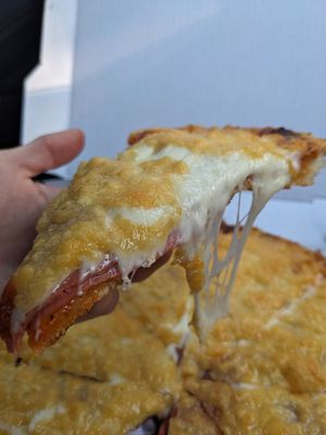 CRISPY CRUST PIZZERIA - Updated September 2025 - 32 Photos & 40 Reviews ...