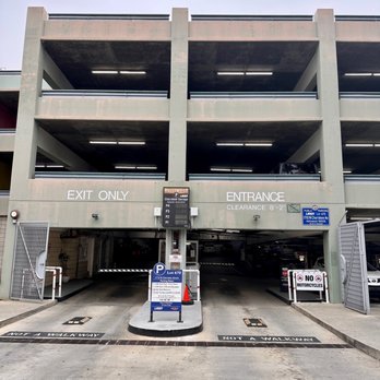 CHEROKEE & HOLLYWOOD PARKING GARAGE - Updated January 2026 - 1718 N ...