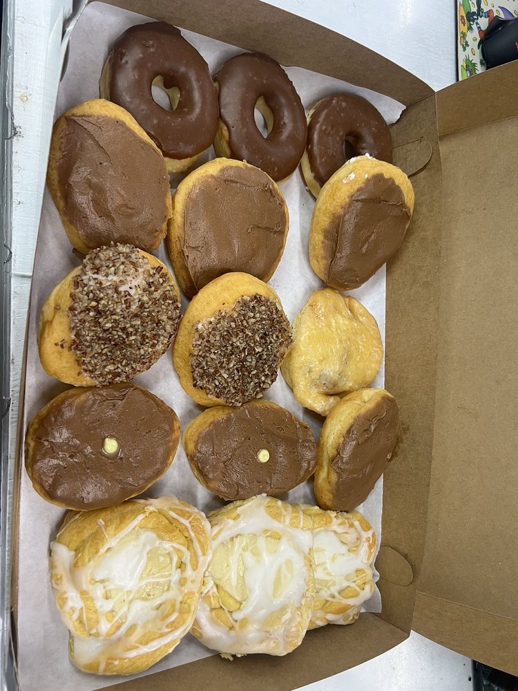 TOWN HOUSE BAKE SHOP - Updated August 2025 - 13 Photos & 20 Reviews ...