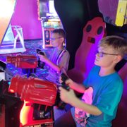 FUN ZONE AMUSEMENT & SPORTS PARK - 40 Photos & 35 Reviews - 1080 US 80 ...