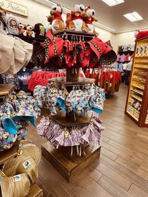 BUC EE’S - Updated December 2025 - 467 Photos & 183 Reviews - 2328 ...