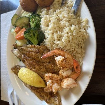 FISH N TAILS OYSTER BAR - Updated April 2025 - 112 Photos & 91 Reviews ...