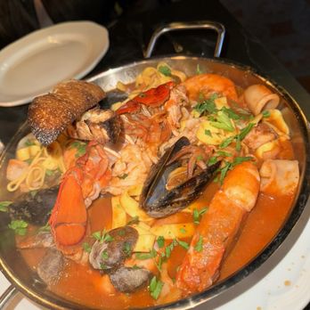 LALA - Updated July 2024 - 161 Photos & 41 Reviews - 1919 India St, San ...