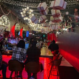 THE LOBBY COCKTAIL LOUNGE & KITCHEN - Updated July 2025 - 940 Photos ...