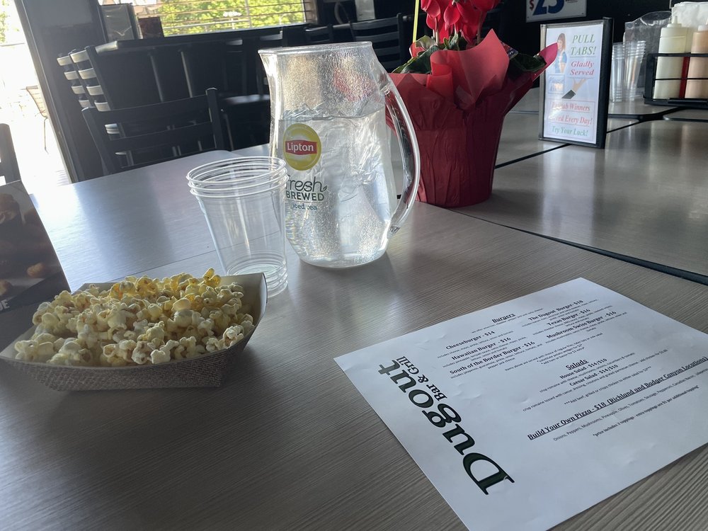 DUGOUT BAR & GRILL - Updated May 2025 - 34 Reviews - 99 Lee Blvd ...