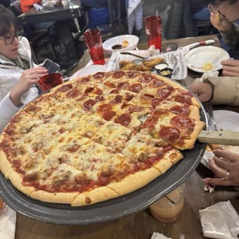 PAISANS PIZZERIA & BAR - Updated October 2025 - 310 Photos & 548 ...