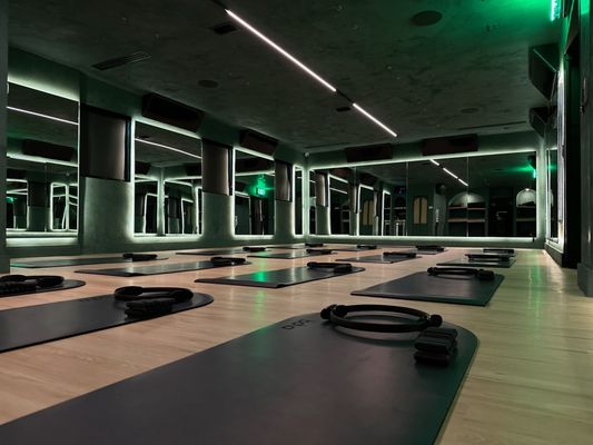 BREAK FREE MOVEMENT - Updated October 2025 - 28 Photos & 13 Reviews ...