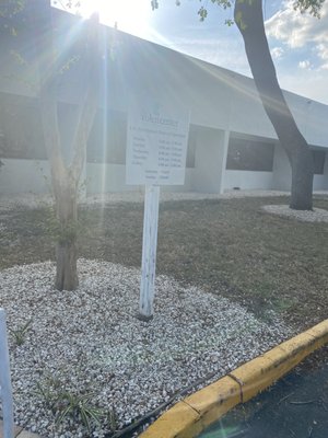 MAE VOLEN SENIOR CENTER - Updated August 2025 - 14 Photos - 1515 W ...