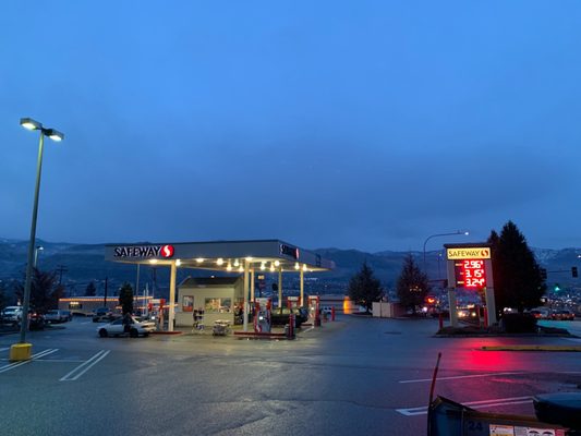 SAFEWAY - Updated January 2026 - 21 Reviews - 510 Grant Rd, East ...