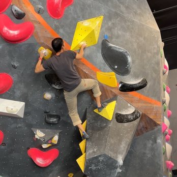 FLOWSTONE CLIMBING - Updated 2024 - 107 Photos & 52 Reviews - 1411 W ...