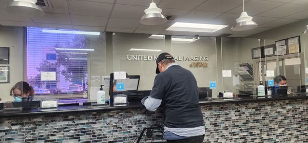 UNITED MEDICAL IMAGING - DOWNEY - Updated May 2025 - 20 Photos & 192 ...