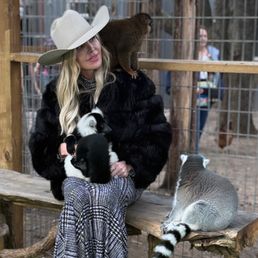 OAK MEADOW RANCH FEATURING THE WHITEHORSE STEAKHOUSE - Updated July ...