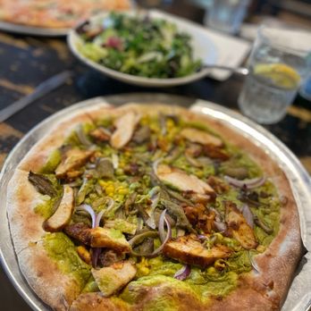 EVO PIZZERIA - 869 Photos & 705 Reviews - 1075 E Montague Ave, North ...