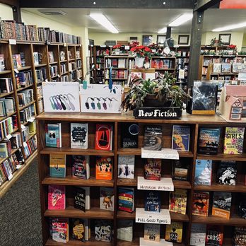 THE BOOK LOFT - Updated December 2024 - 171 Photos & 124 Reviews - 1680 ...