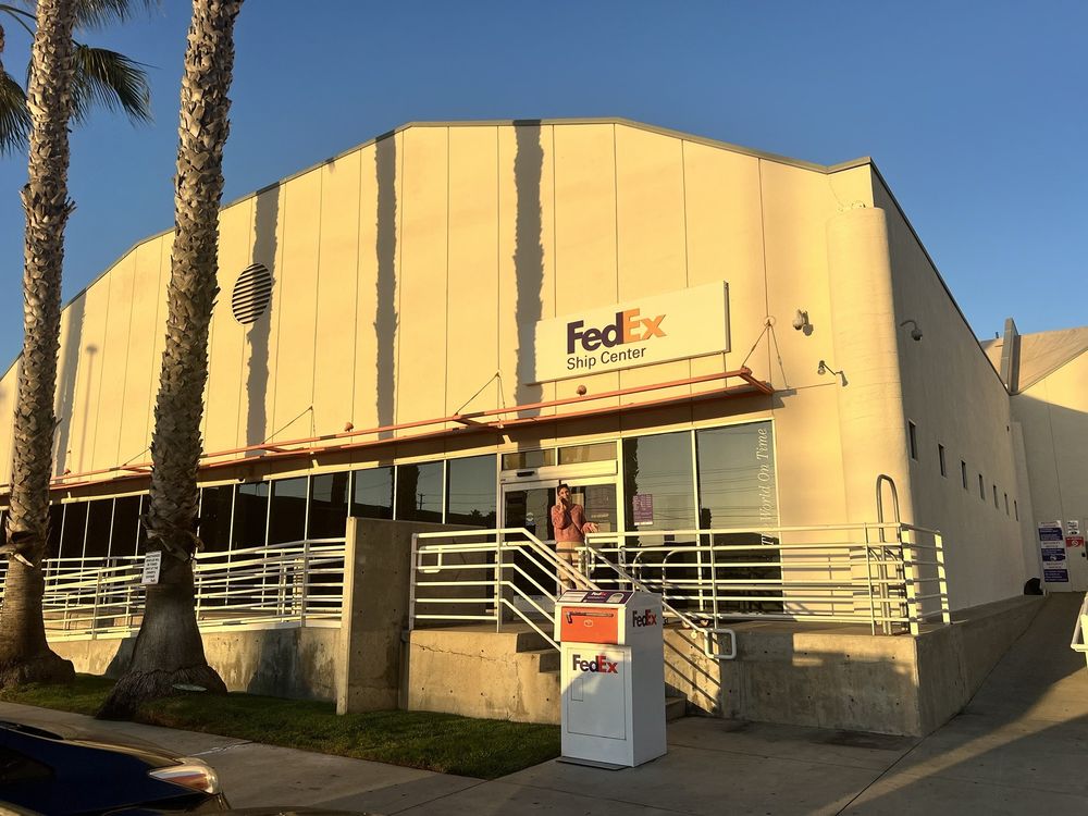 FEDEX SHIP CENTER - Updated August 2025 - 15 Photos & 120 Reviews ...