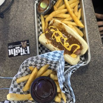 FLIGHT 509 - Updated December 2025 - 10 Reviews - 10502 E Montgomery Dr ...