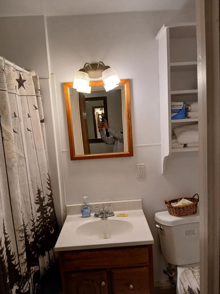 DANCING BEARS INN DB BOUTIQUE AND CABINS - Updated July 2025 - 167 ...