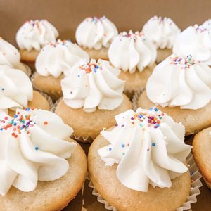 FRAGAPANE BAKERIES - 79 Photos & 102 Reviews - Delis - 28625 Lorain Rd ...