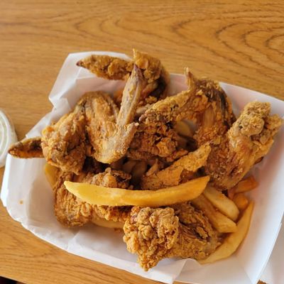 HAROLD’S CHICKEN SHACK - 46 Photos & 80 Reviews - 124 E 35th St ...